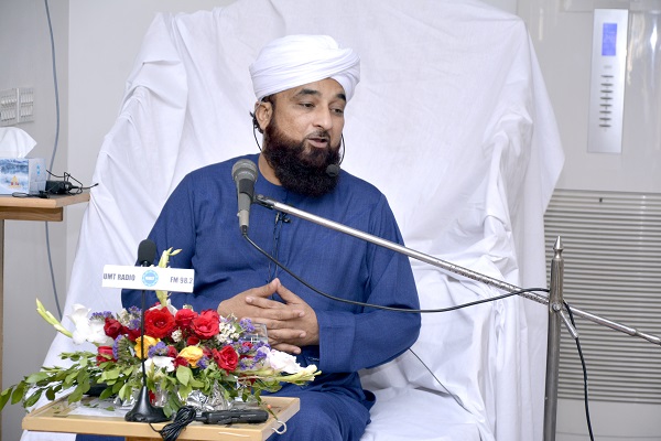 Renowned Islamic Scholar Muhammad Raza Saqib Mustafai Gives Bayan at ...