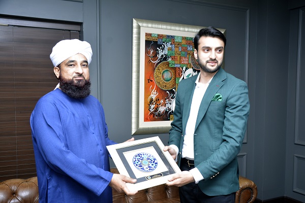 Renowned Islamic Scholar Muhammad Raza Saqib Mustafai Gives Bayan at ...