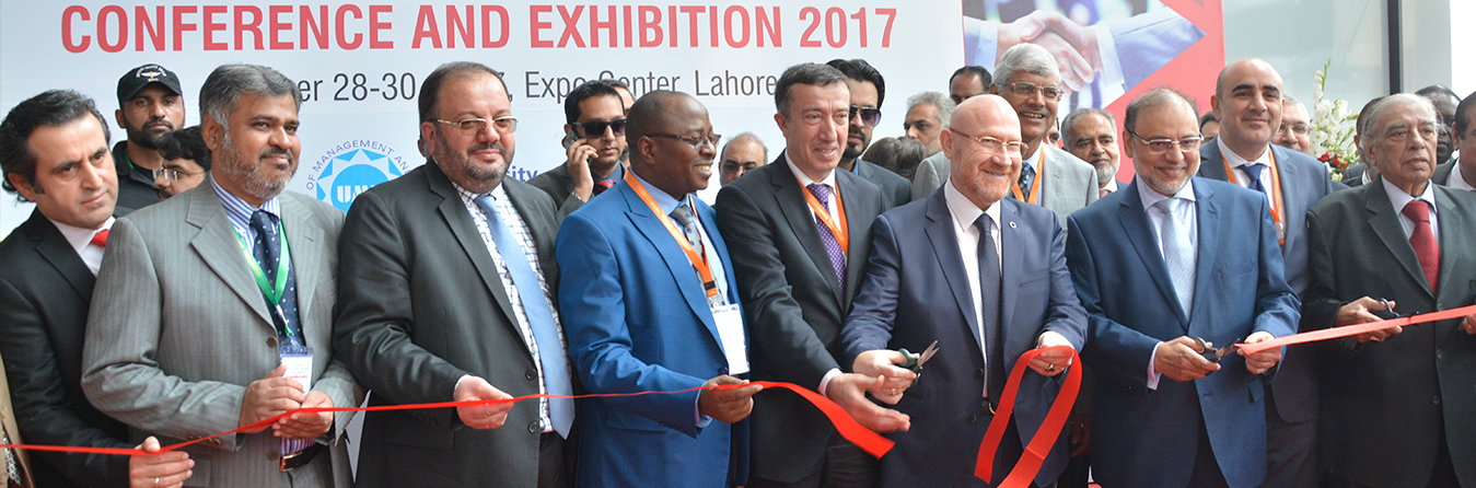 UMT - University of Management and Technology